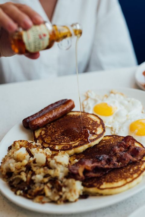 The Best Classic Breakfasts in Montreal - Tastet