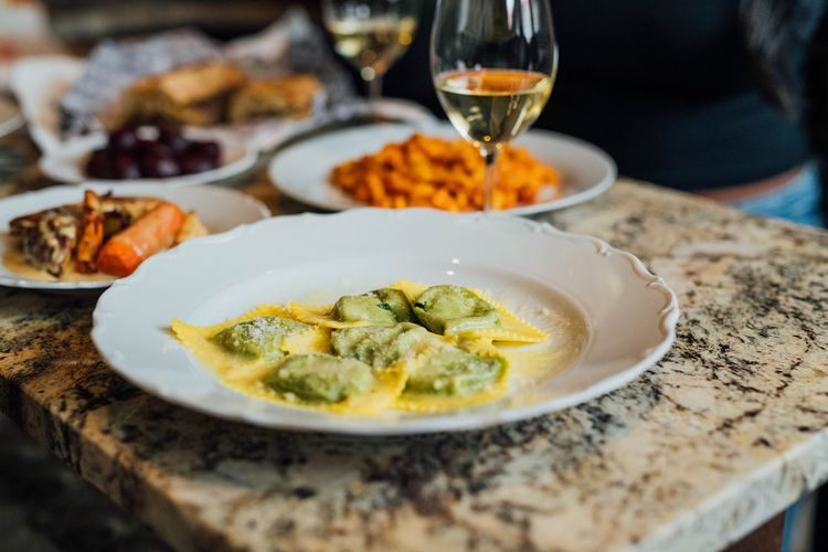 Les meilleurs nouveaux restos de Montréal (2025) - Tastet