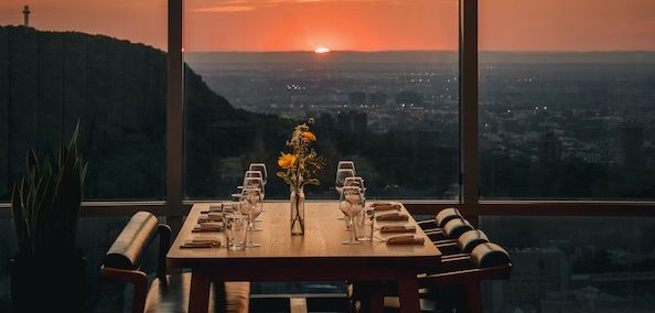 Hiatus: Montreal's highest fine dining restaurant - Tastet